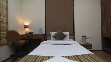 Casa de campo | Escrivaninha, Wi-Fi de cortesia, roupa de cama