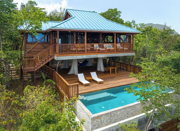 Secret Bay - Dominica