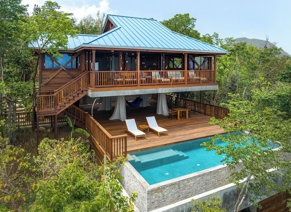 Secret Bay - Dominica