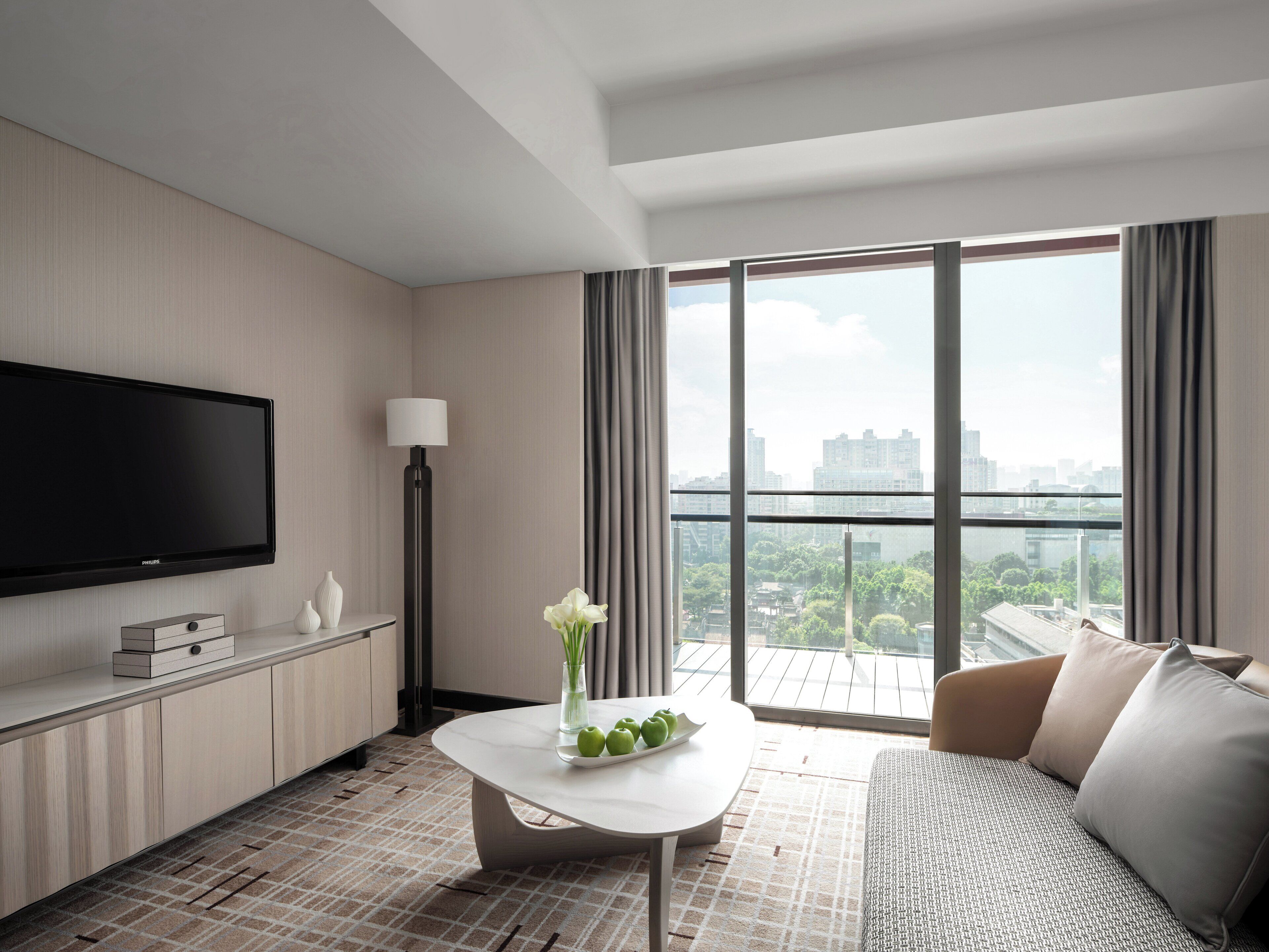 Club Executive Deluxe King | Sala | Televisor LCD, base para iPod 