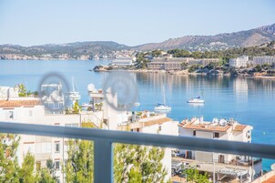 Vista para praia/oceano