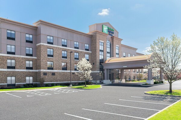 Holiday Inn Express And Suites Columbus Edinburgh By Ihg - Columbus, IN