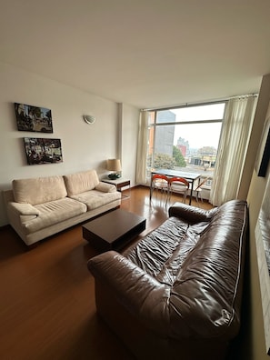Apartamento Familiar | Edredões de penas, com decoração personalizada 