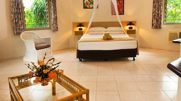 Bungalow Básico, 1 cama queen-size e sofá-cama, vista para o jardim | 1 quarto, roupa de alta qualidade, cofre no quarto