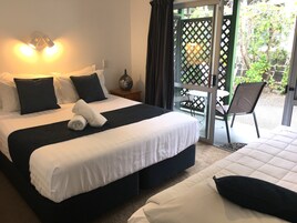 Apartamento Familiar, 2 quartos, kitchenette, junto ao pátio | 1 quarto, roupa de alta qualidade, camas de colchão pillowtop