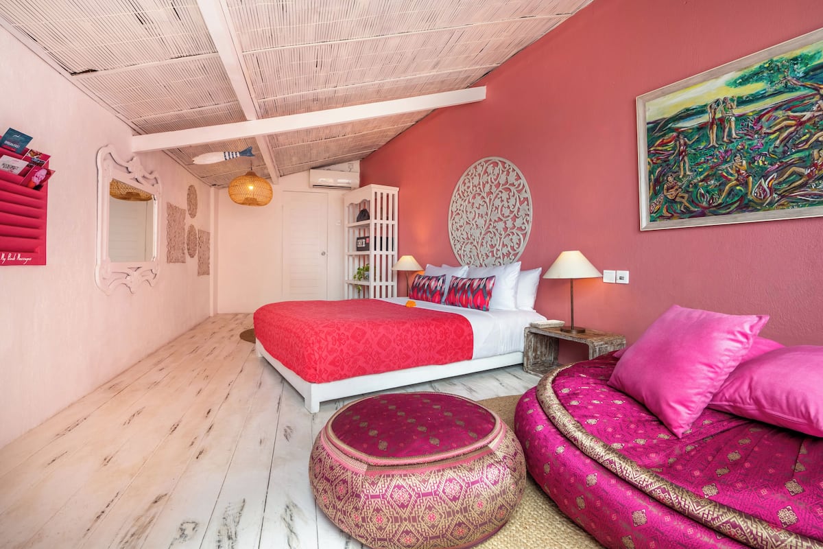 Budget Surfer Hut - For Cool Adults Only | Área de estar