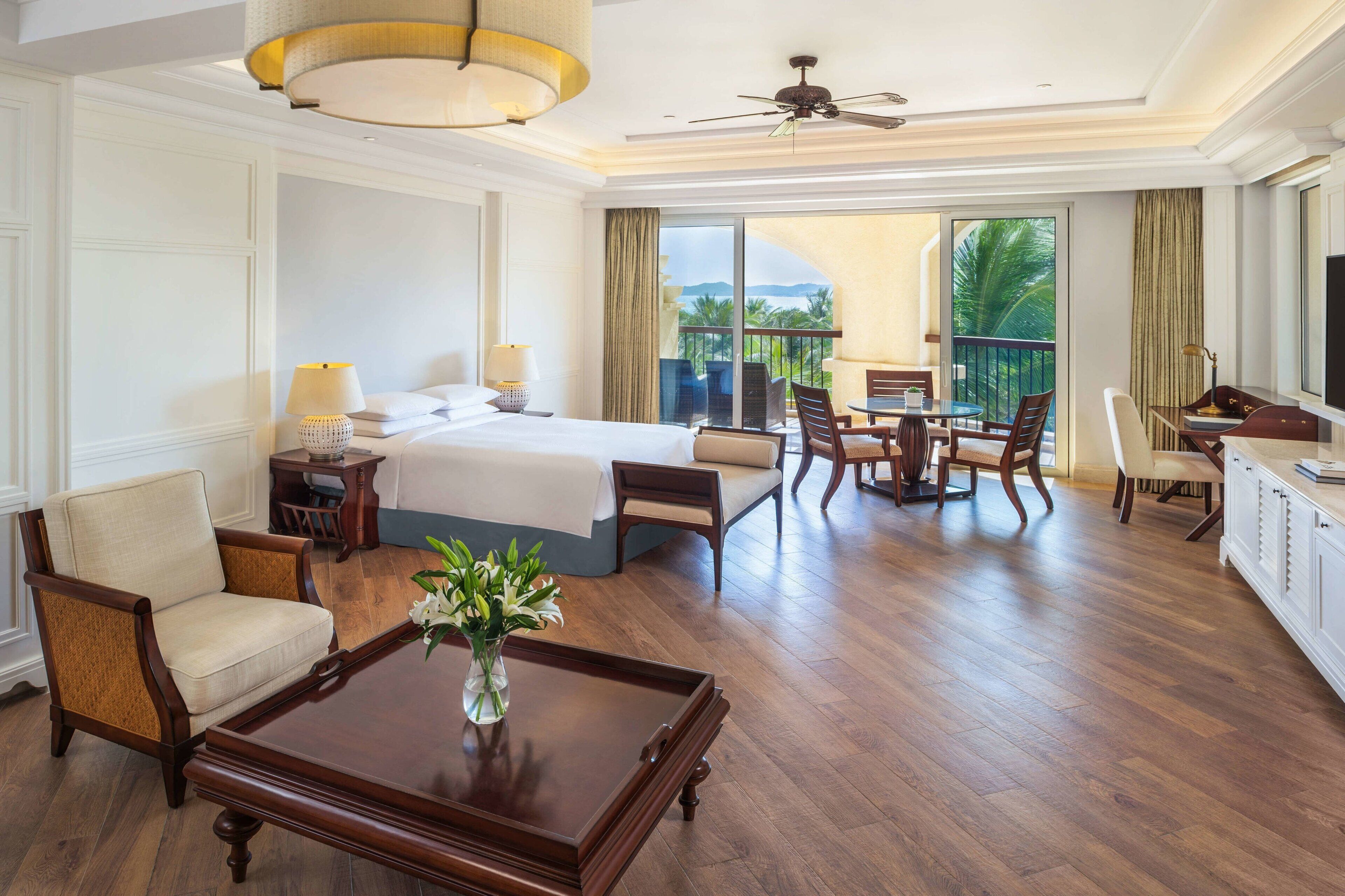 Estúdio Familiar, 2 camas queen-size, varanda, vista para o jardim | Roupa de alta qualidade, edredões de penas, minibar, cofre no quarto 