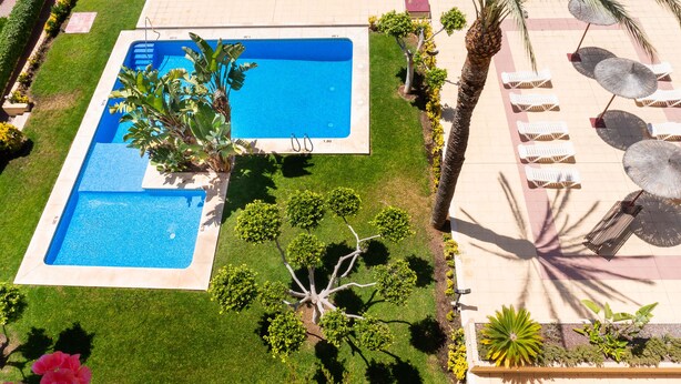 Apartamento Standard, 1 quarto, varanda, vista para a piscina | Vista do quarto