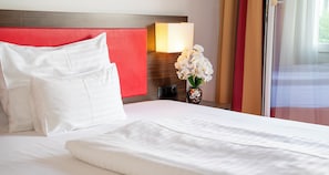 Quarto solteiro conforto | 1 quarto, roupas de cama premium, frigobar, cofres nos quartos