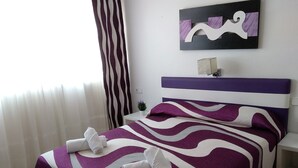 Quarto Duplo ou Twin | Secretária, Wi-fi grátis, roupa de cama fornecida 