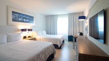 Roupas de cama premium, edredons de pluma, cofres nos quartos