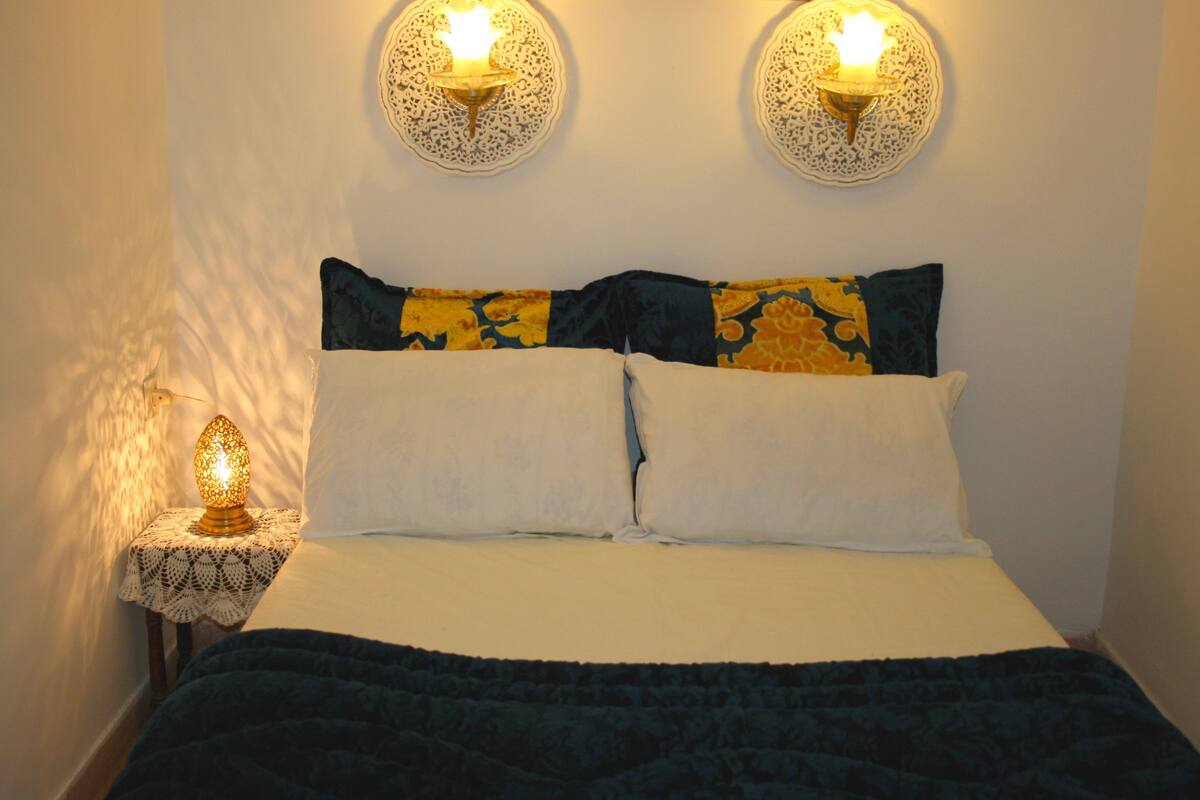 Chambre Drouj | 1 quarto, roupa de alta qualidade, camas de colchão Select Comfort