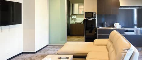 Quarto duplo premium, para fumantes | Escrivaninha, ferros/tábuas de passar roupa, Wi-Fi de cortesia