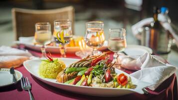 Alimentação e bebidas
