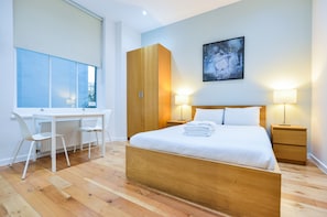 Standard Studio Apartment | Roupas de cama antialérgicas, individualmente decorados
