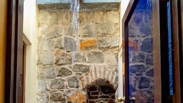 Varsha Suite -Premium Rain Shower Room | Duche na casa de banho