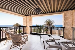 Suite Júnior, varanda, vista para o mar | Vista da varanda