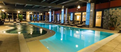 Piscina interna, piscina externa