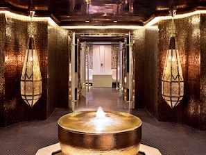 Sala(s) para tratamentos a casais, sauna, hammam, tratamentos corporais