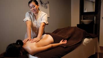 Salas para tratamentos a dois, banheira de hidromassagem, sauna a vapor