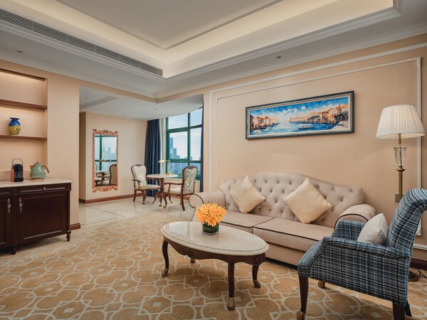 Hotel Indigo Shenzhen Overseas Chinese Town By Ihg - Hong Kong