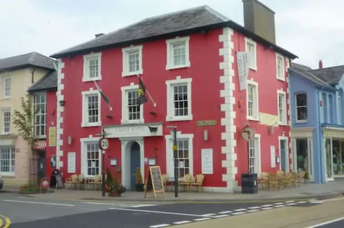 The Castle Hotel - Ceredigion