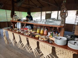 Buffet de pequeno-almoço