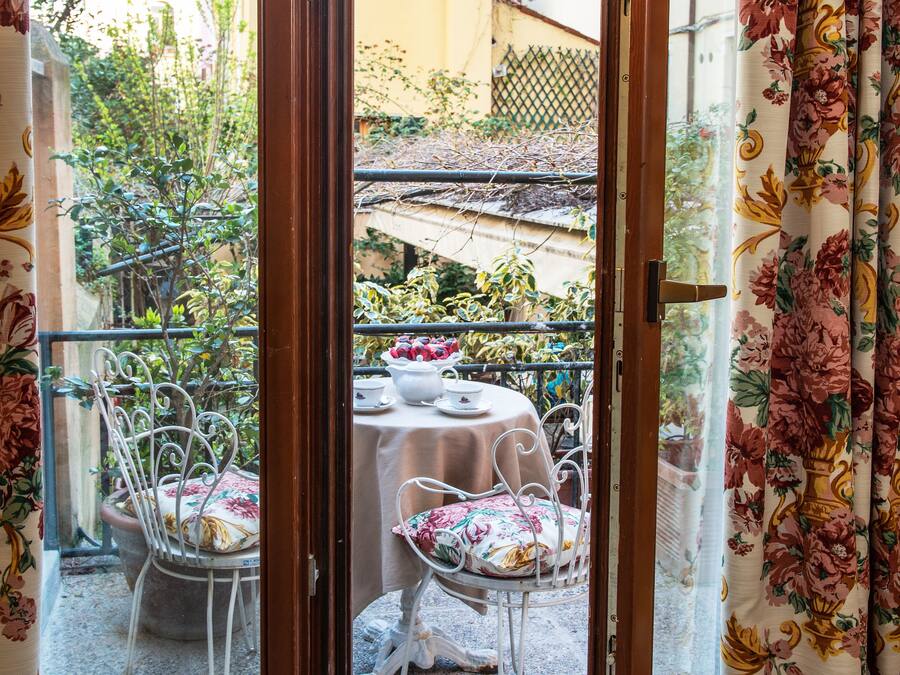 Suite Júnior, terraço, vista para o jardim | Vista do quarto