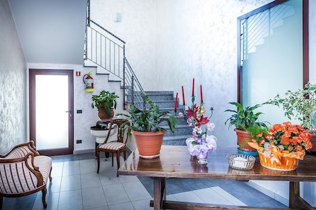 TV de tela plana 22 polegadas com canais digitais, TV