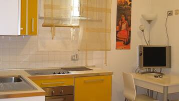 Estúdio | Cozinha privada | Geladeira, cafeteira/chaleira