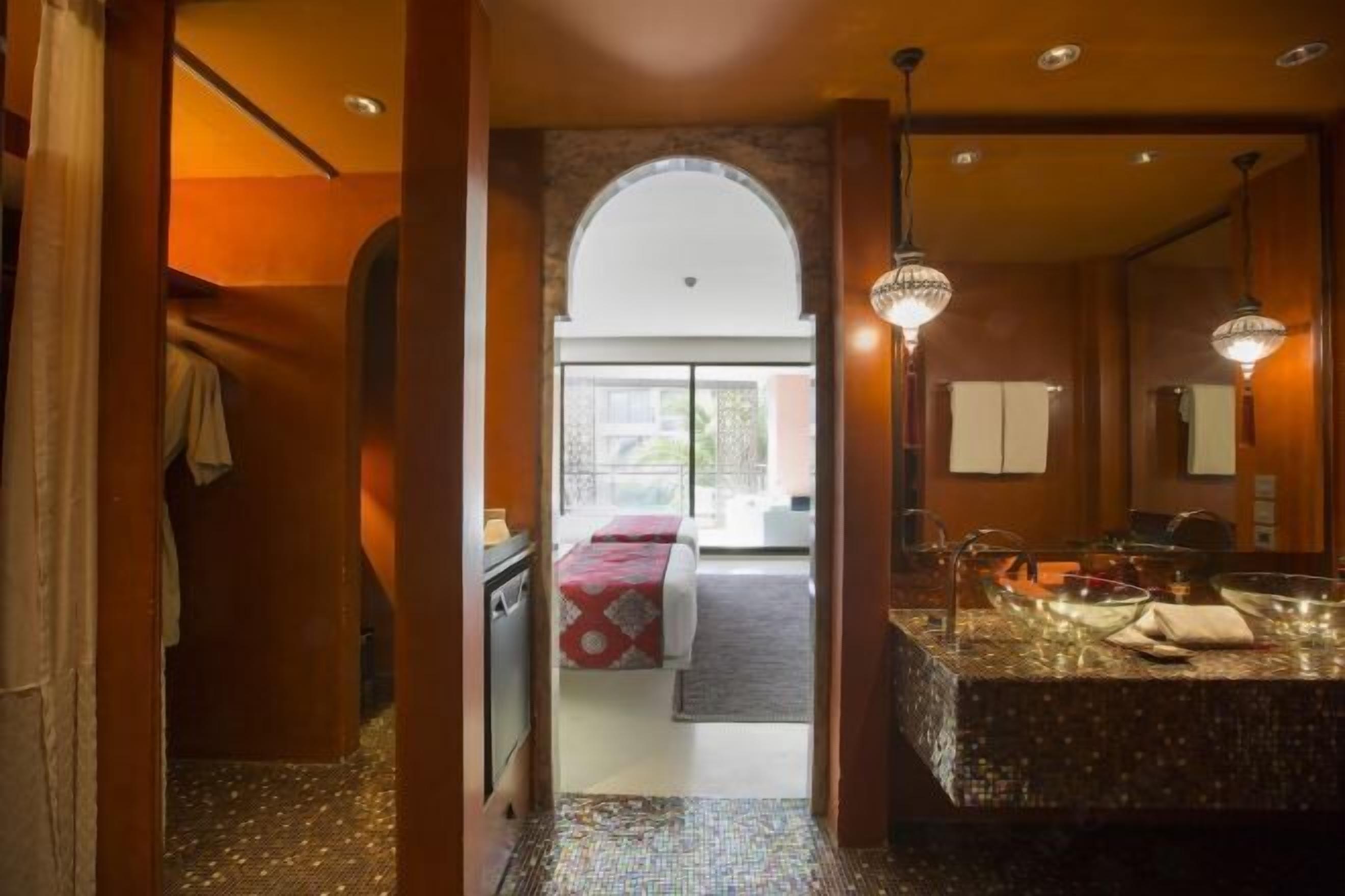 Casa de banho | Produtos de higiene exclusivos, um secador de cabelo, roupões, chinelos 