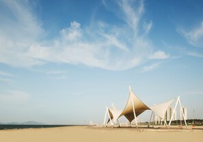 Book Sheraton Yantai Golden Beach Resort in Yantai | Hotels.com