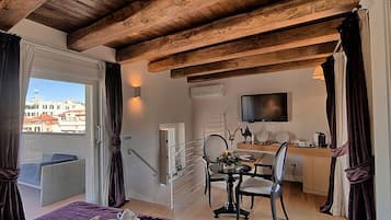 Suite Superior | 1 quarto, minibar, cofre no quarto, com decoração personalizada