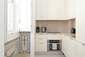 Apartamento, 1 quarto | Cozinha privada | Geladeira, fogão, cooktop, lava-louças