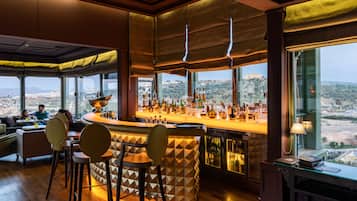 2 bares/lounges, bar de coquetéis