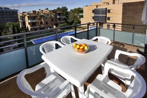 Apartamento, 2 quartos, varanda (6 people) | 2 quartos, com mobília individualizada, berços/camas para crianças