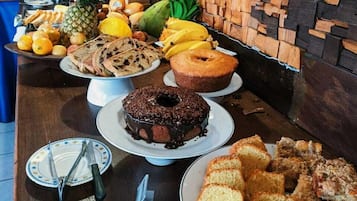 Pequeno-almoço tipo buffet diário incluído
