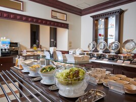 Pequeno-almoço tipo buffet diário mediante uma taxa 
