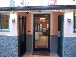 Entrada do alojamento