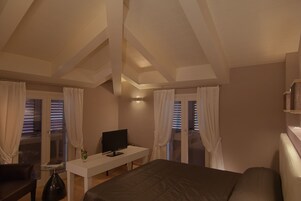 Quarto Duplo Deluxe (with Spa access) | Roupa hipoalergénica, edredões de penas 