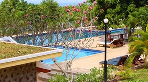 Cofre no quarto, secretária, camas desdobráveis, Wi-fi grátis 