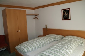 Cofre no quarto, Wi-fi grátis, roupa de cama fornecida 