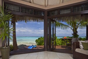 Villa, em frente à praia | Roupa de alta qualidade, camas de colchão pillowtop, cofre no quarto