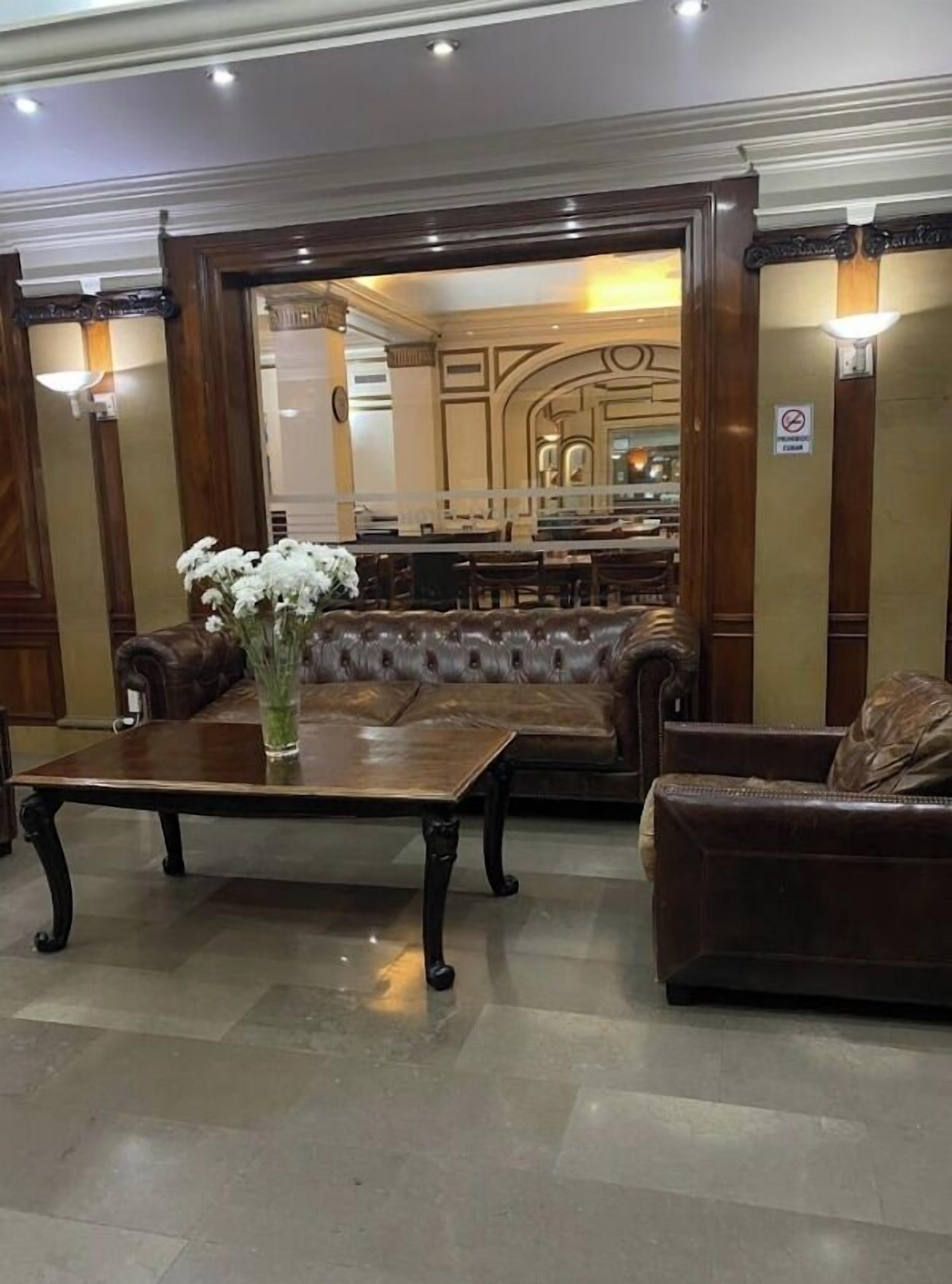 Entrada (vista interior)