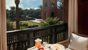 Café da manhã com buffet todos os dias (MAD 420 por pessoa)