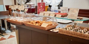 Buffet de pequeno-almoço