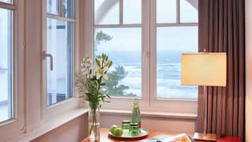 Quarto Duplo, vista parcial para o mar | 1 quarto, roupa hipoalergénica, cofre no quarto, quartos insonorizados