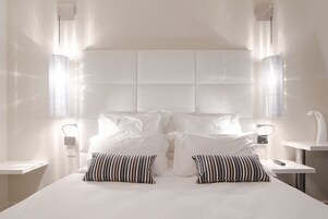 Quarto casal ou duplo executivo | Roupas de cama premium, escrivaninha, cortinas blackout