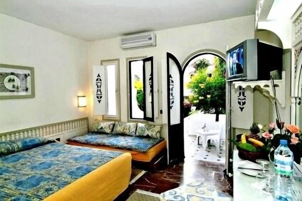 Quarto casal standard | Cofres nos quartos