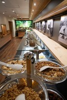 Café da manhã self-service grátis todos os dias